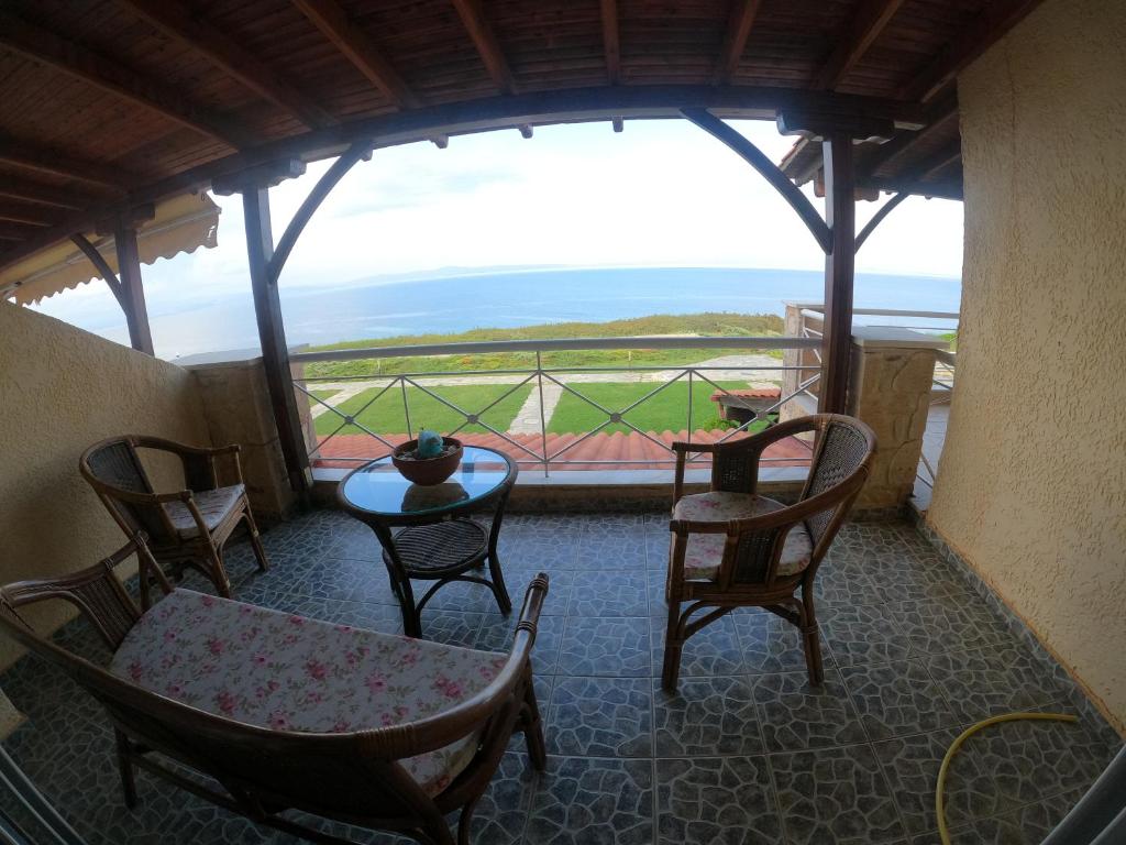 Sophia View Home- εξοχική κατοικία με θέα την θαλασσα, Nea Potidaea ...