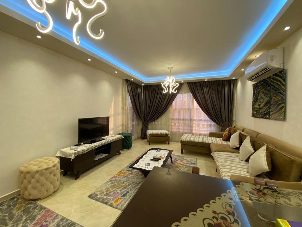 Luxury Apartment in Zayed, Sheikh Zayed (updated prices 2025)