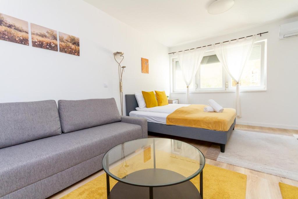 Happy Eleven Market Hall by NW, Budapest (updated prices 2025)