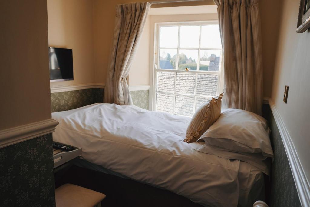 The Market Tavern, Bampton (updated prices 2025)