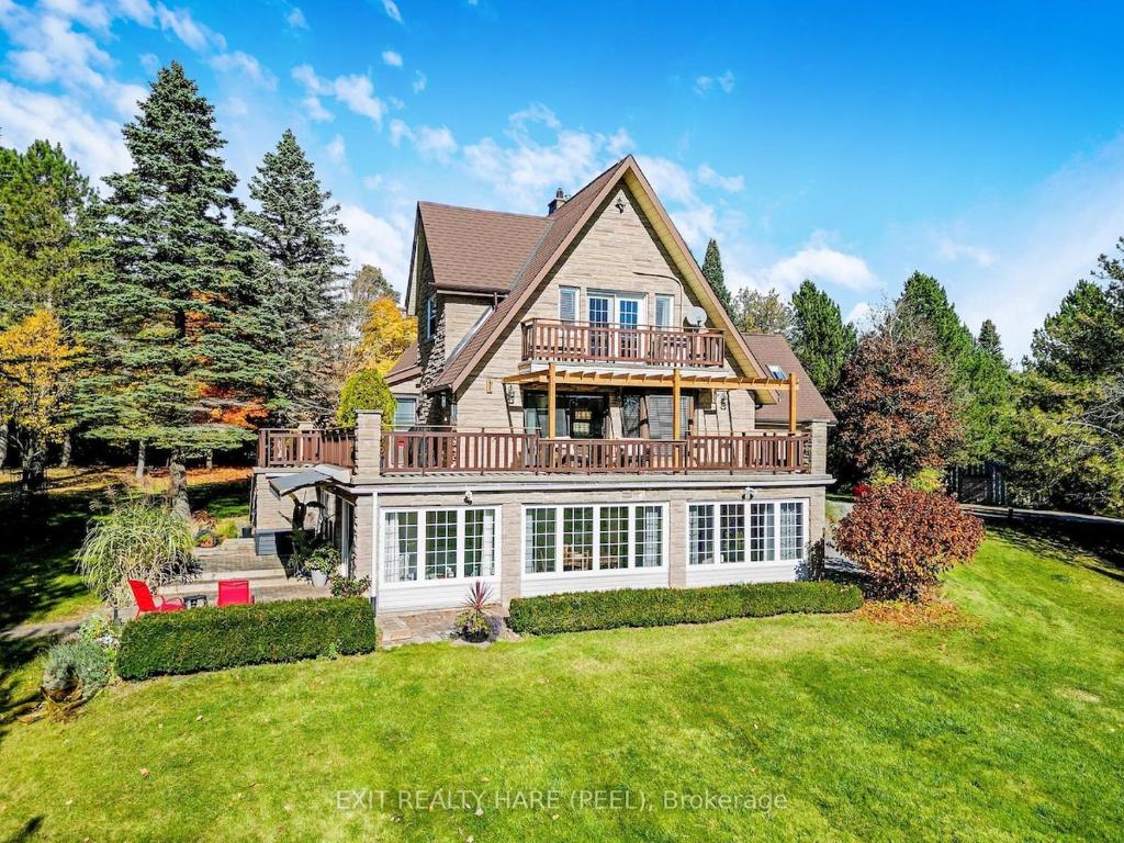 Mono Farmhouse, Caledon (updated prices 2025)