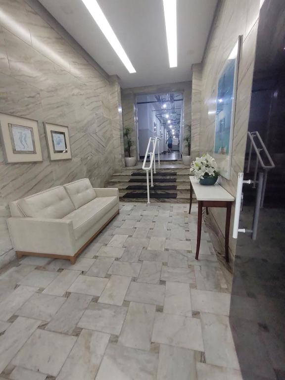 Sheila Fernandes, Guarujá (prisene oppdatert 2025)