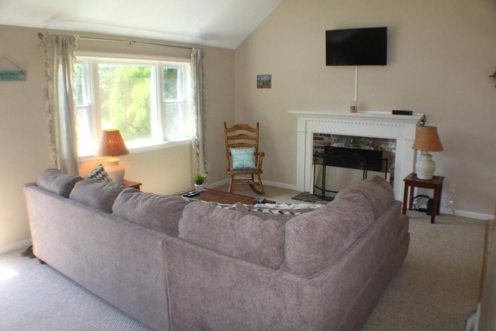 Cape Cod Beach House, Barnstable (updated prices 2026)