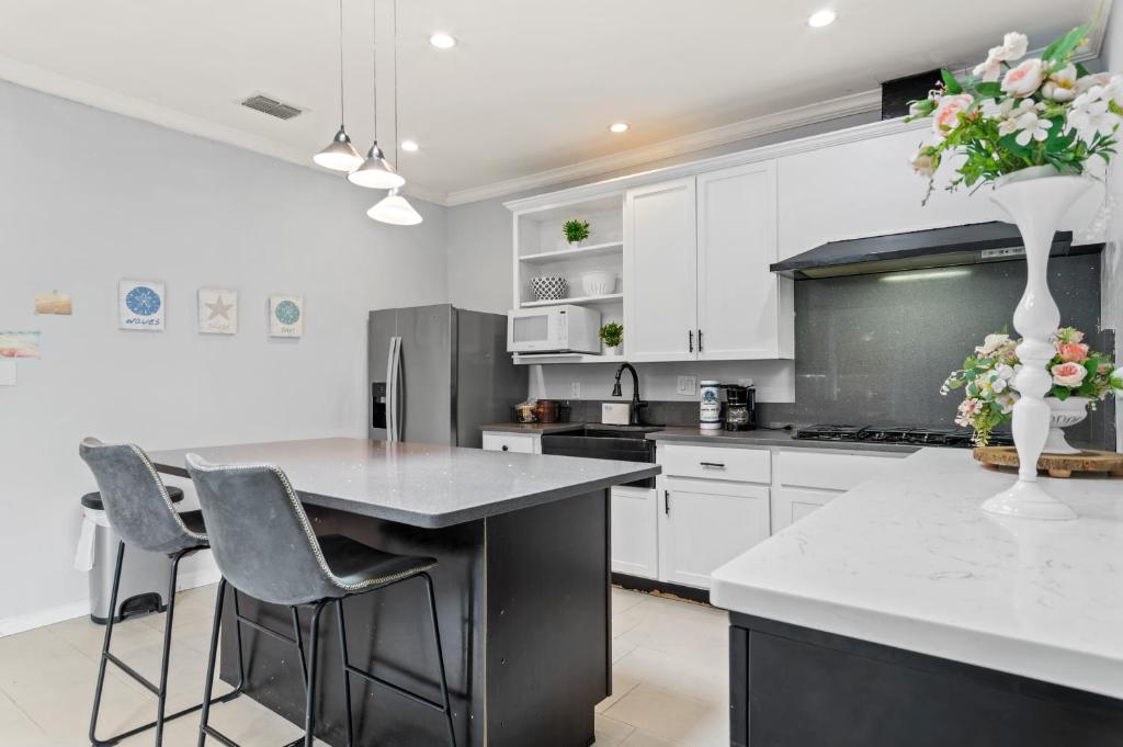 Trinity Groves Retreat - B, Dallas (updated prices 2026)