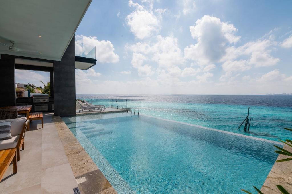 Luxury Oceanfront Villa in Isla Mujeres, Isla Mujeres (precios ...