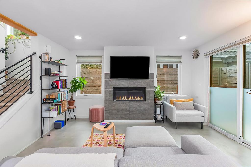 Ember & Glow Loft Retreat, Seattle (updated prices 2026)