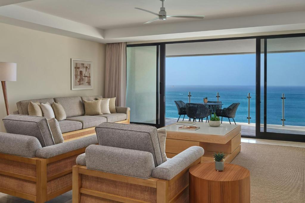 The St. Regis Aruba Resort, Eagle Beach (updated prices 2025)