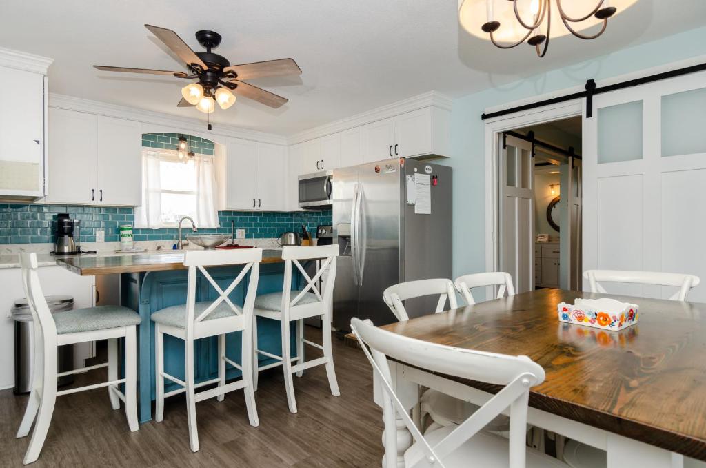 Settle Up by Bryant Real Estate, Carolina Beach (updated prices 2025)