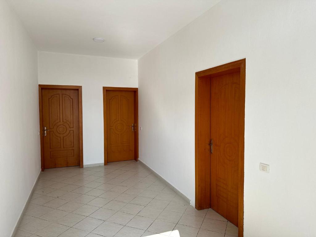 Elvis Prela, Durrës (updated prices 2025)