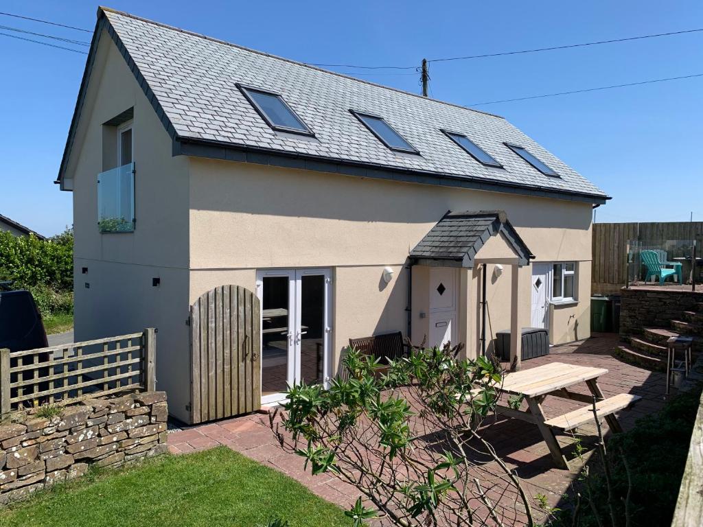 Sunnyridge Cottage, Porthcothan Bay, Saint Ervan (updated prices 2026)