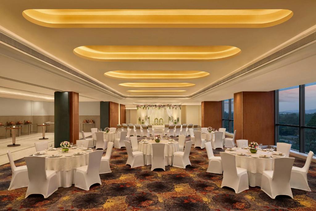Courtyard by Marriott Navi Mumbai, Navi Mumbai (updated prices 2025)