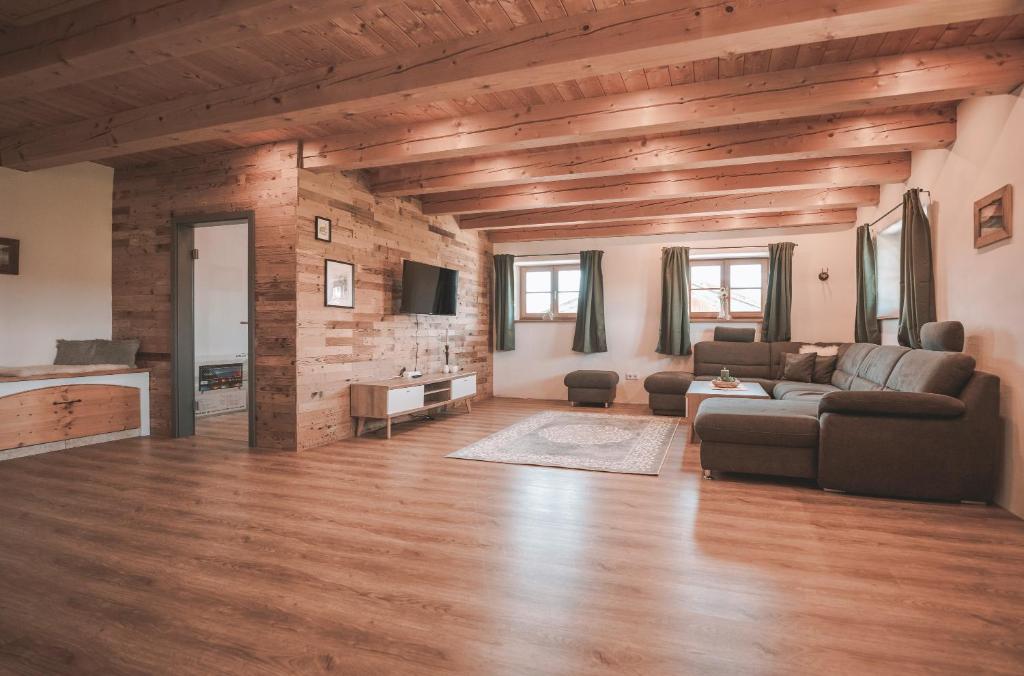 Ferienhaus Kaiser, Aßling (updated prices 2025)