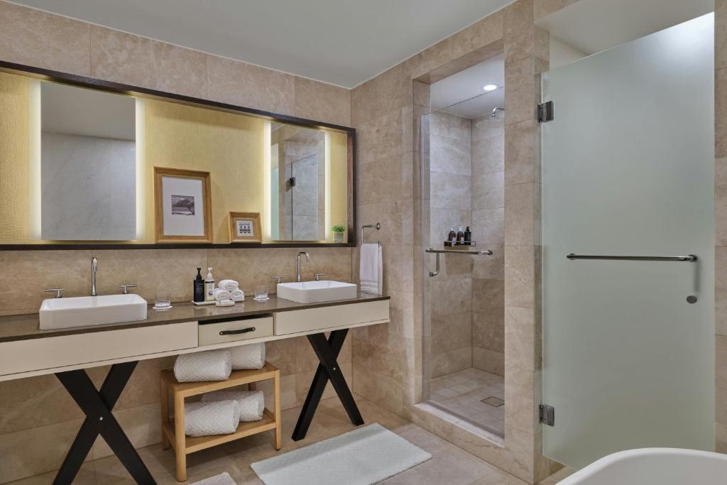 The St. Regis Aruba Resort, Eagle Beach (updated prices 2025)