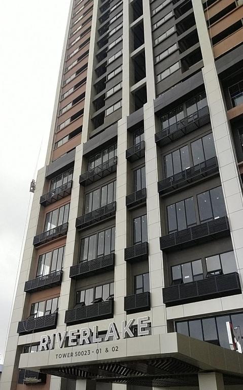 Meikarta Riverlake, Tegaldanas (updated prices 2026)