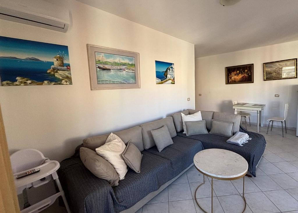 Lydia's Place by the beach, Golem (updated prices 2026)