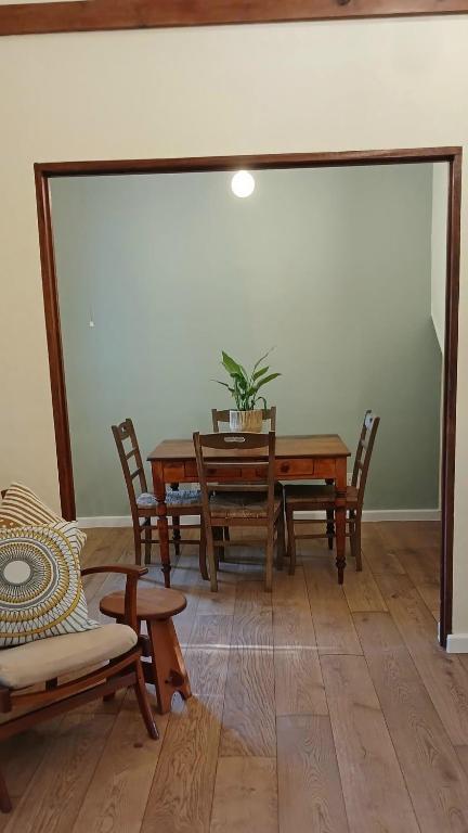 Lotus lily Cottage, Knysna (updated prices 2026)