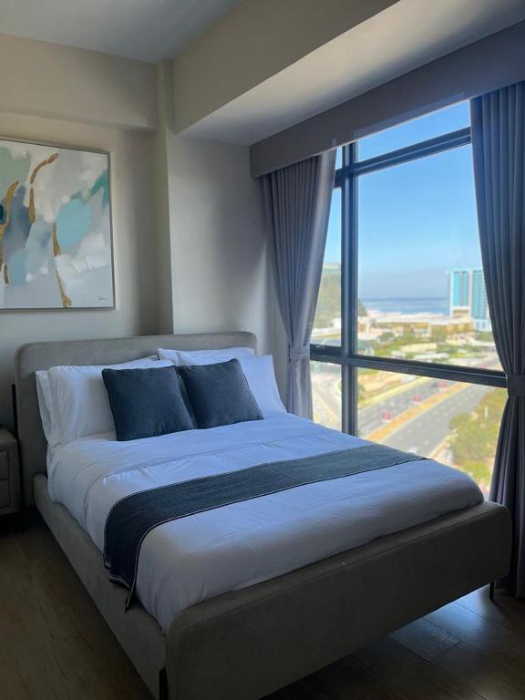 Gentry Manor, Manila (updated prices 2025)