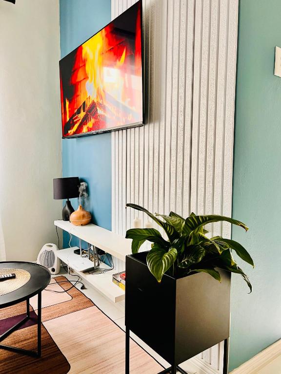 Stunning 1 bed in Midrand at 93 On New Estate, Midrand (updated prices ...