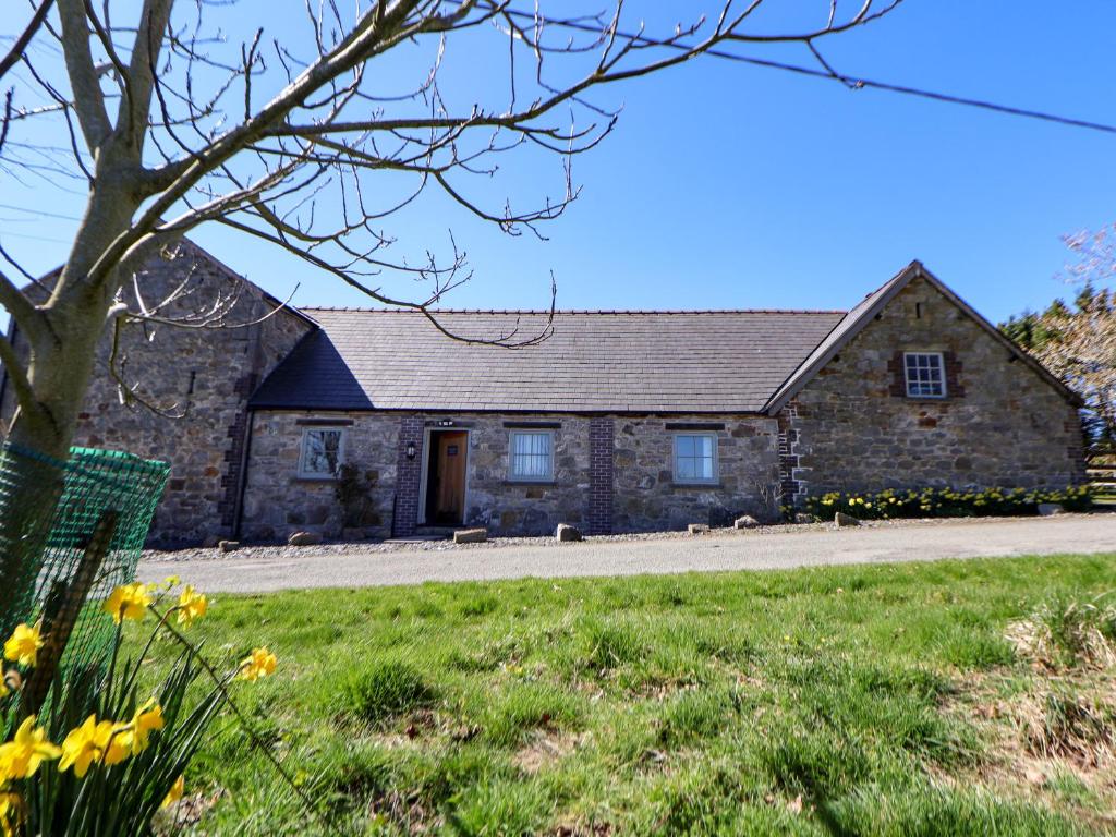 Walnut Cottage, Holywell (updated prices 2026)