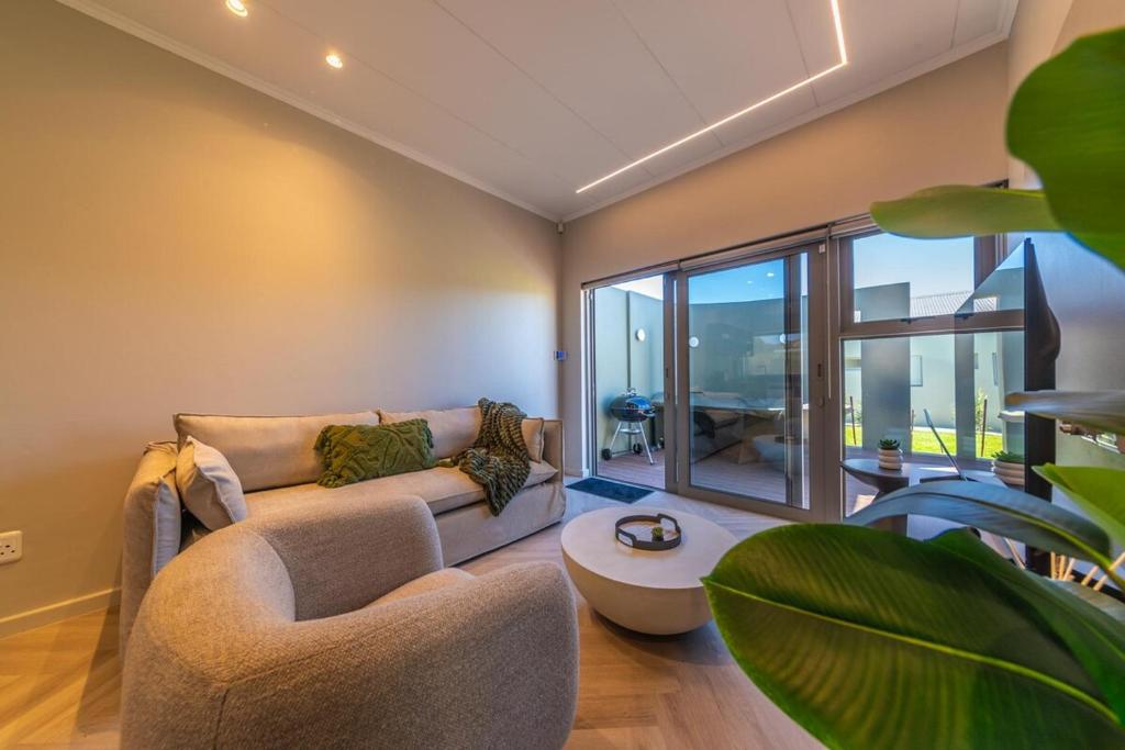 Cottage 7 - LEO Sky Farm, Simondium (updated prices 2025)