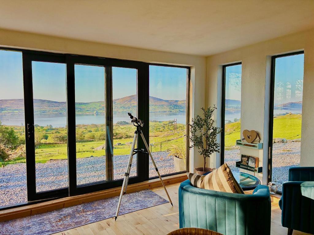 Laughing Seagull Cottage - Sea Views and Sauna, Castletownbere (updated ...