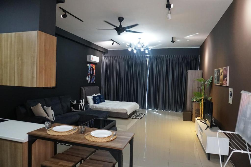 Palazio Mount Austin IKEA Studio 2Pax MiniGameBox, Johor Bahru (updated ...