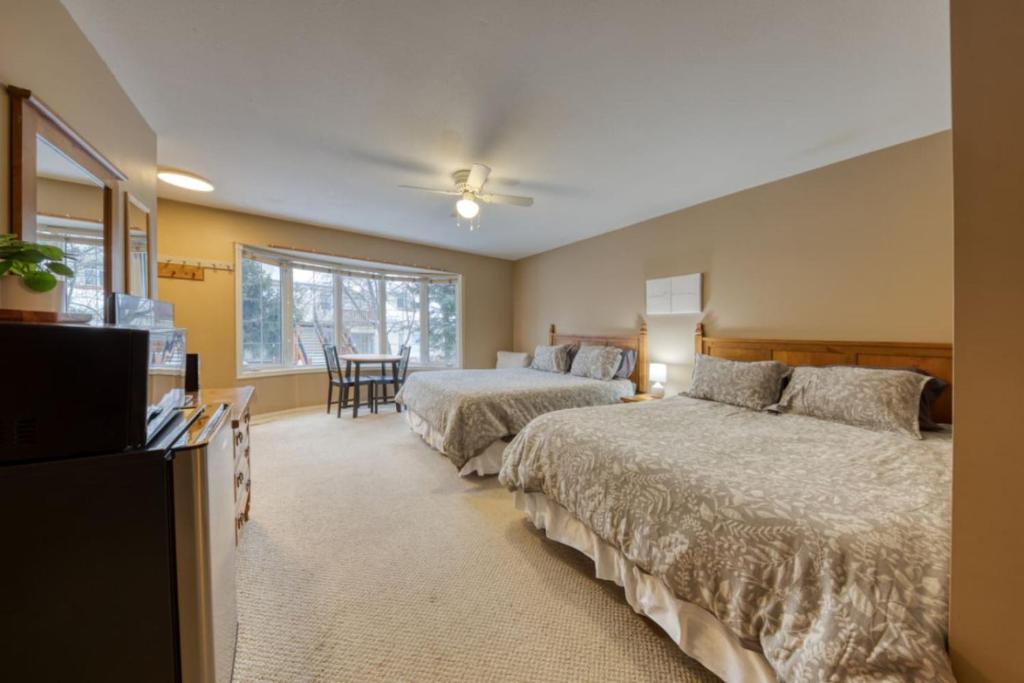 Fernie Ski Bike Fish Double Queen Room on the River, Fernie (aktualizované ceny na rok 2025)