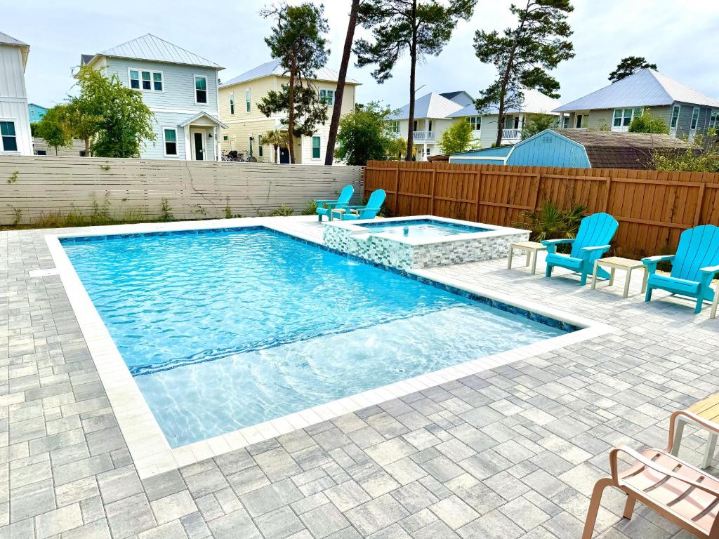 R3 Orange at Inlet Beach with Pool, EV Connector and RV Parking, Inlet ...