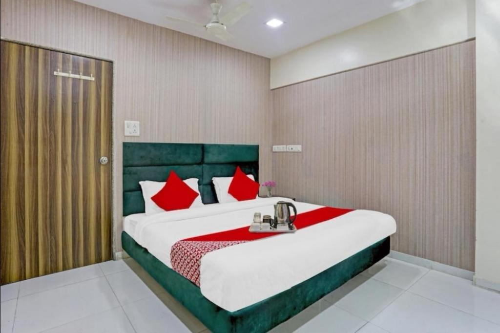 Lokhandwala Residency by Glitz Hotel, Mumbai (updated prices 2026)