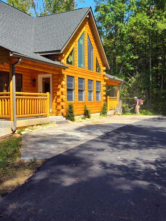 Three bears lodge, Gatlinburg (updated prices 2026)