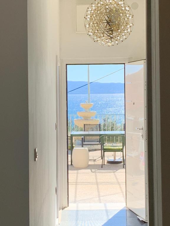 Multiverse, Podstrana (updated prices 2025)