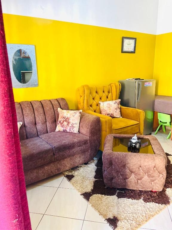 Naguru Kampala Dukes cheerful home, Nalakonge (updated prices 2025)