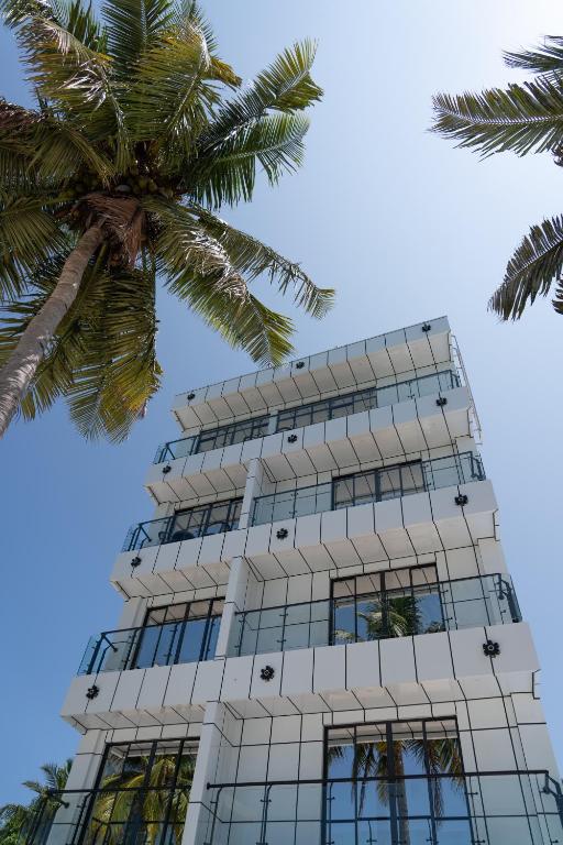Wings by Hawks Hotels, Kamadhoo (updated prices 2025)