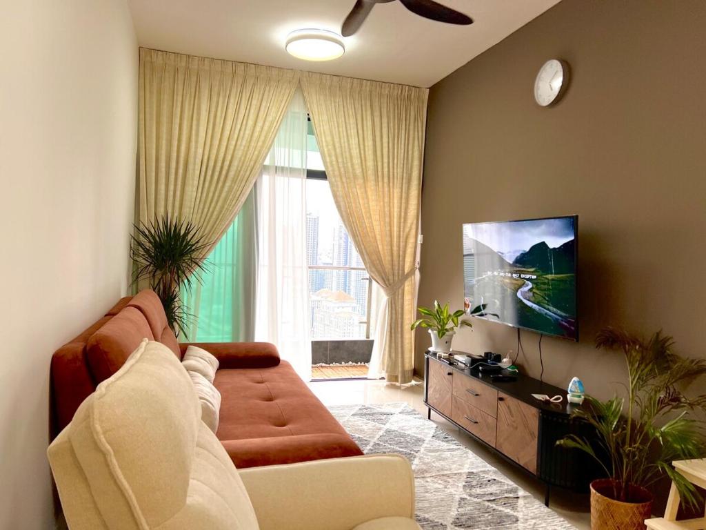 Legasi Kg Bharu with KLCC view near LRT Station, Kuala Lumpur (precios ...