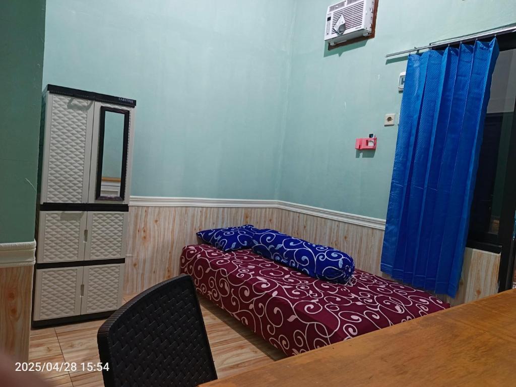 Neay Kost Syariah Transit Harian Putri, Pasutri Resmi, Kembaran ...