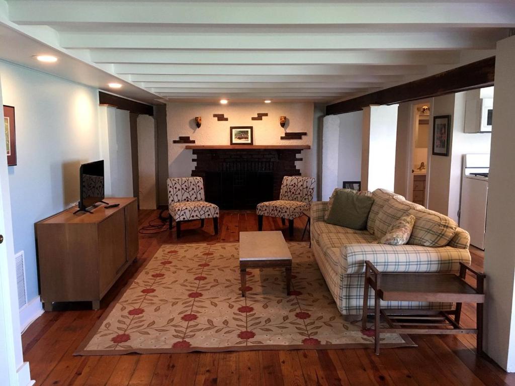 Beachfront Rental for Relaxing Glamping at the Beach in Porter, Indiana ...