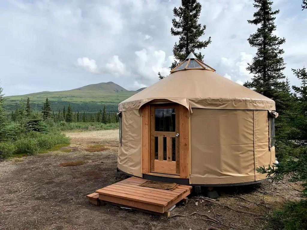 Peaceful Denali Accommodation for Yurt Glamping in Alaska, Cantwell ...