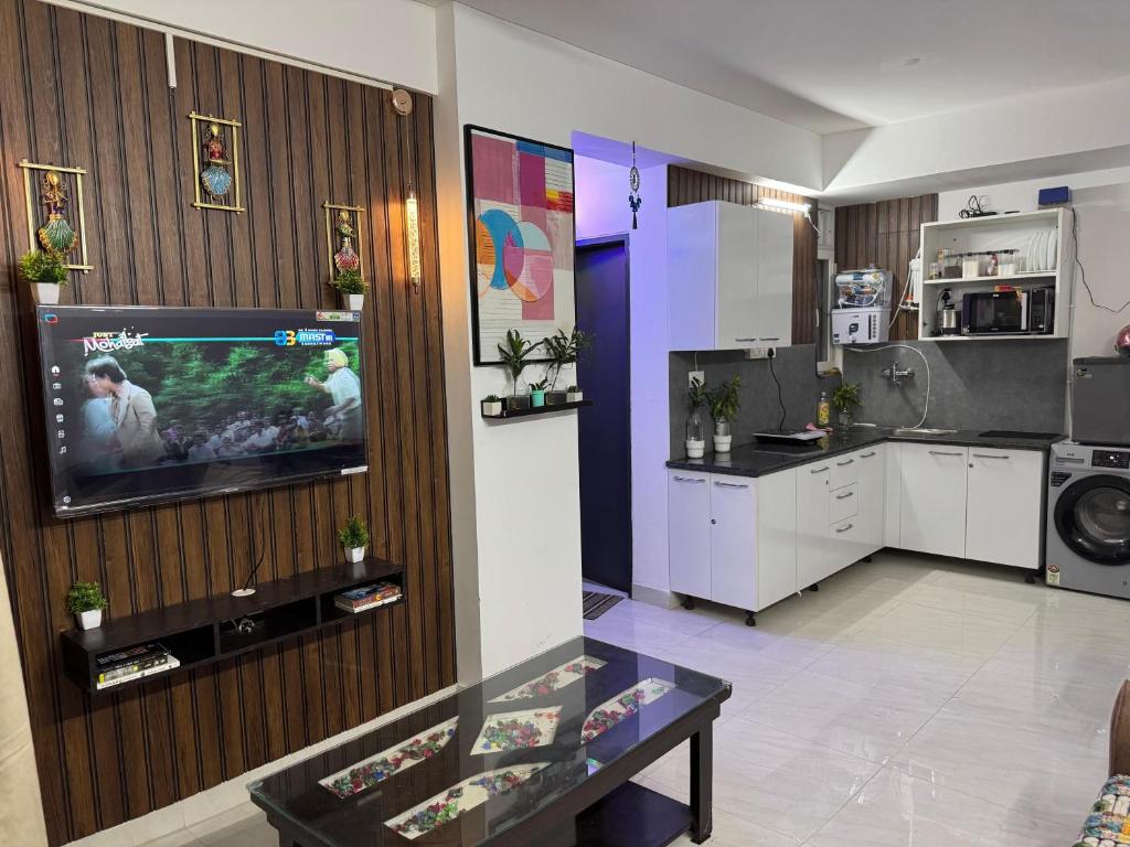 Dwarka Express Studios, Gurgaon (updated prices 2025)