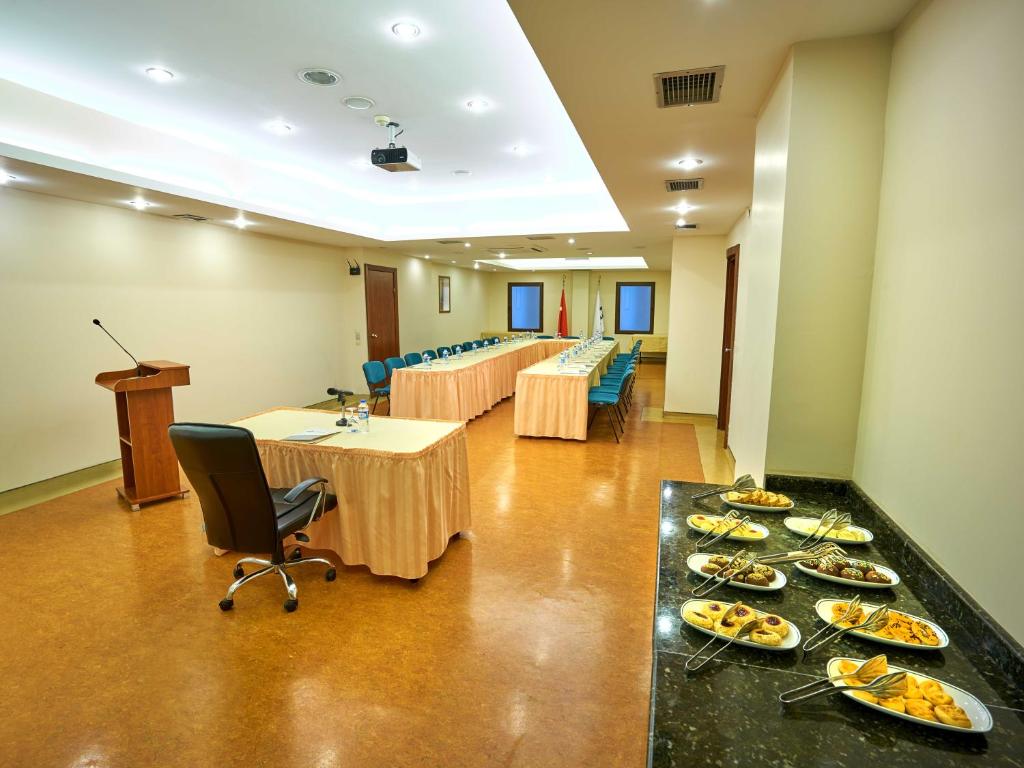 Feronya Hotel, Istanbul (updated prices 2025)