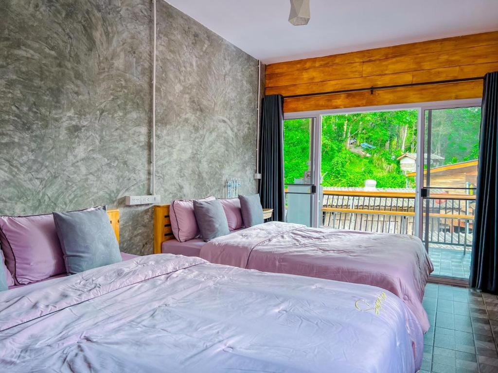 กินลมชมจันทร์ แม่กำปอง, Ban Pok Nai (updated prices 2025)