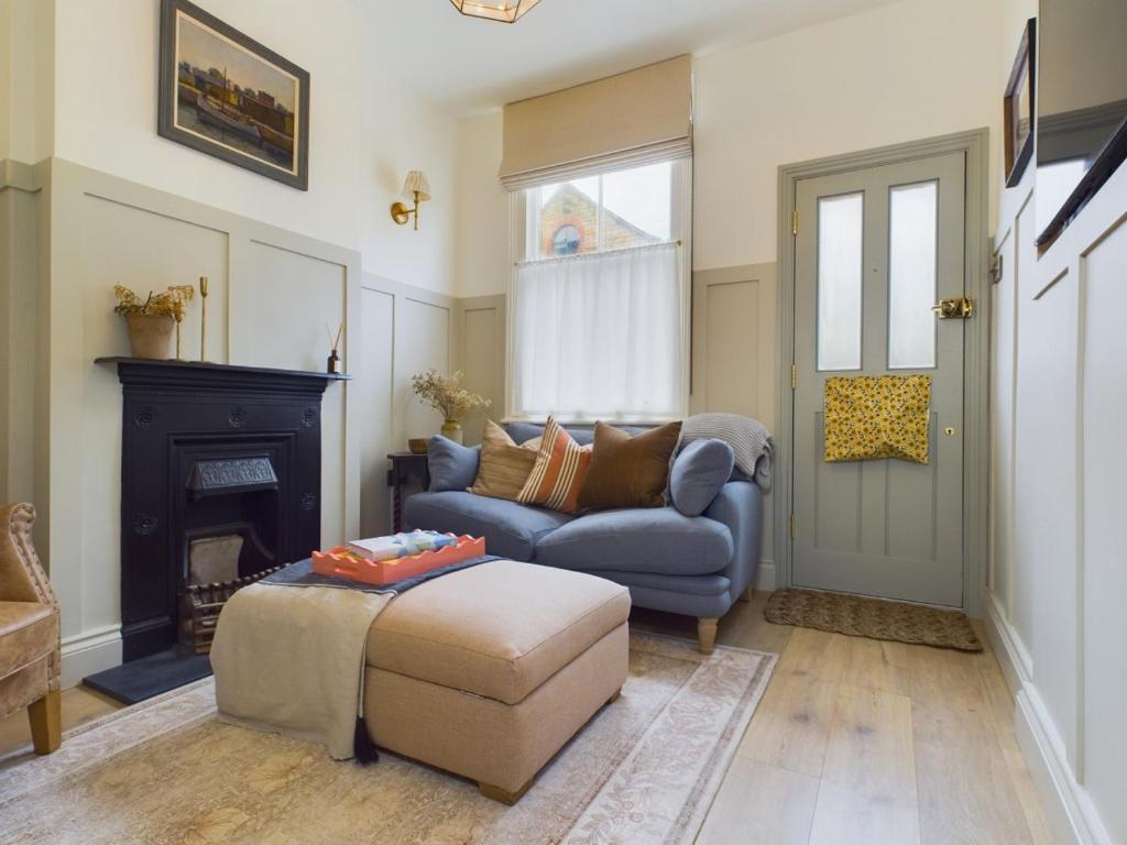 Stunning Heritage Cottage- The Heart of Old Leigh, Southend-on-Sea ...