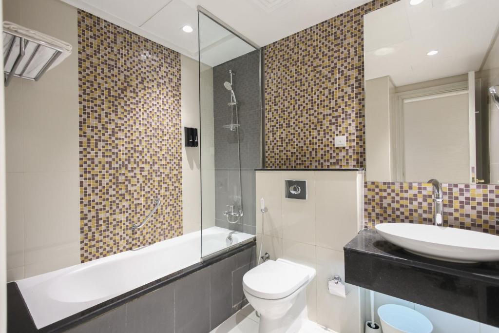 studio in downtown Damac upper crest next to dubai mall, Dubai (updated ...