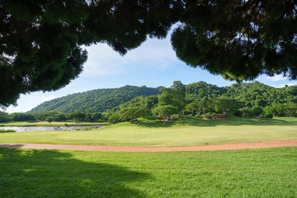 Kenora Khaoyai Retreats - Private Pool Villa, Mu Si (updated prices 2025)