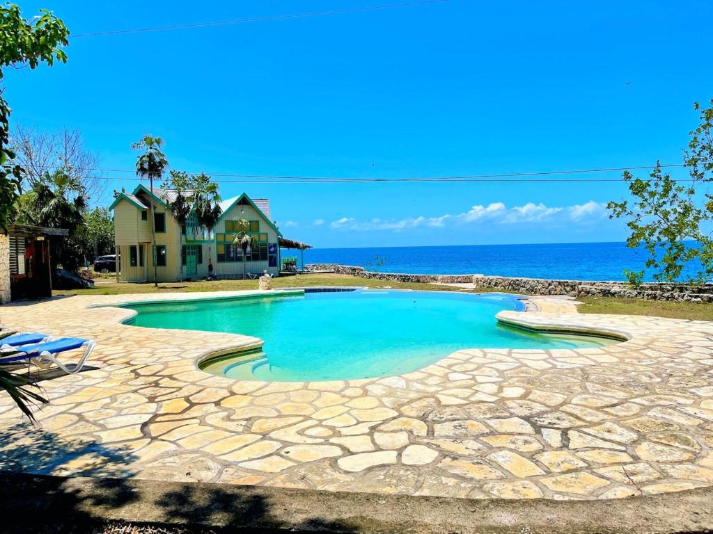 Waterfront Entire Home with Private Pool - Scenic Views & Relaxing Stay ...