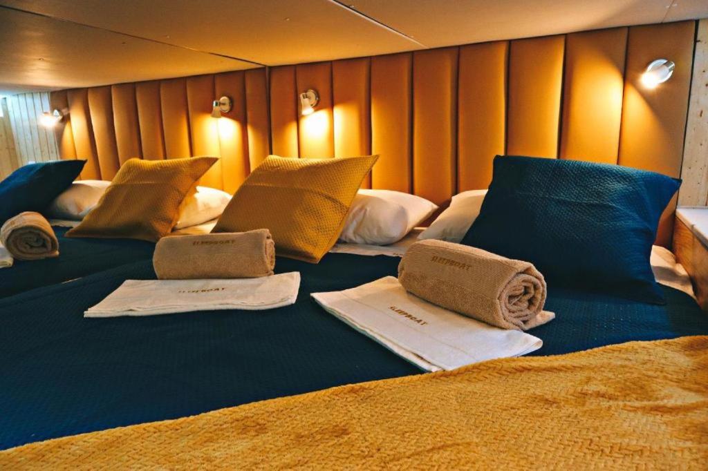 SLEEPBOAT Golden Life, Porto (updated prices 2025)