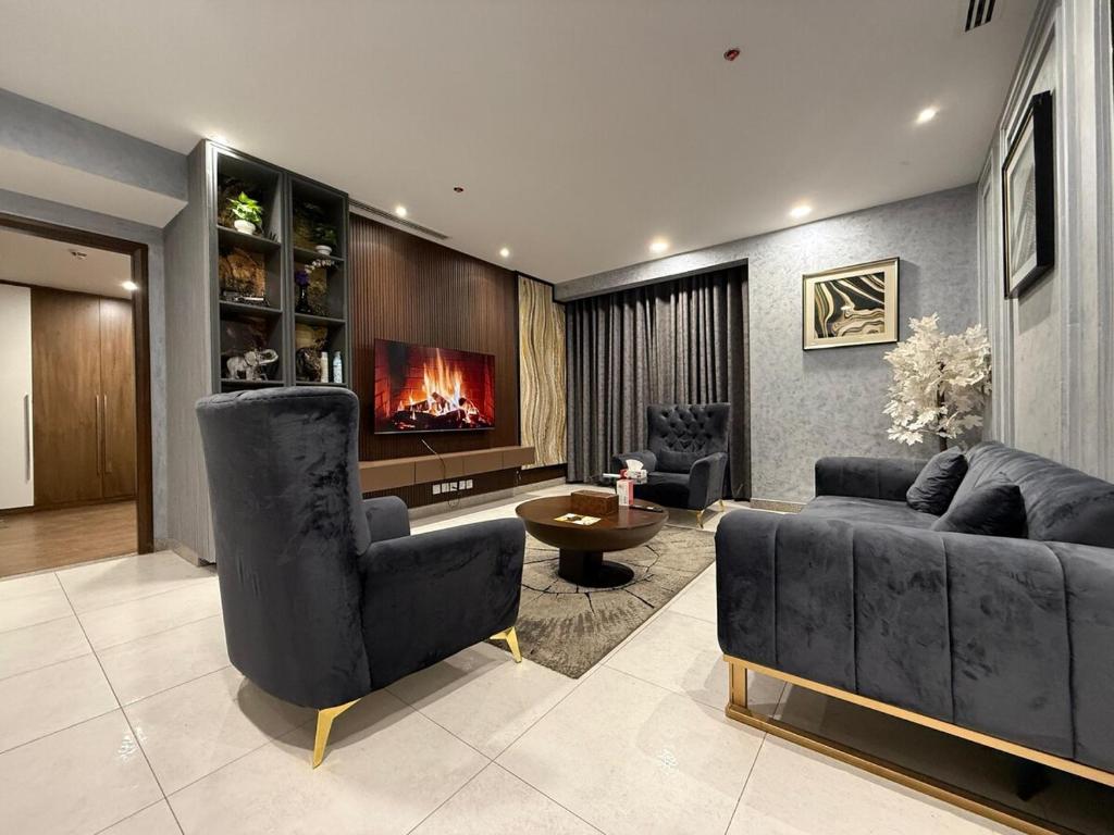 Premium Signature Luxuary Penta Square Appartments DHA Phase 5 Lahore ...