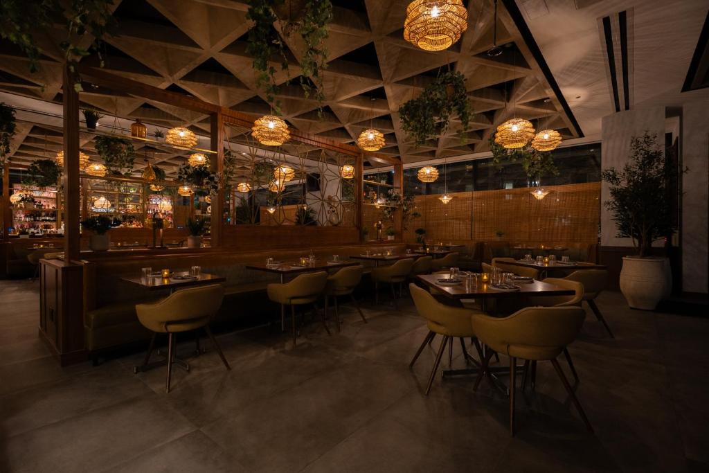 Godfrey Hotel Chicago, Chicago (updated prices 2025)