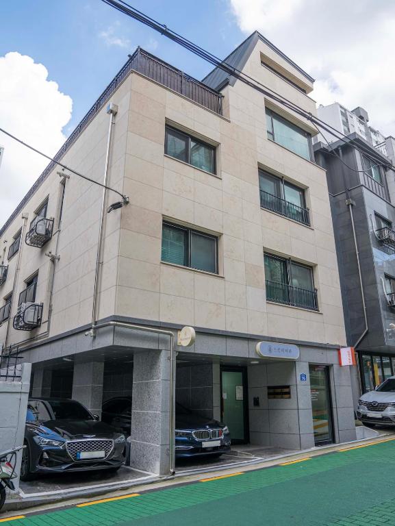 Dears #Yaksu Station #New Building #Elevator #DDP #BTS, Сеул ...