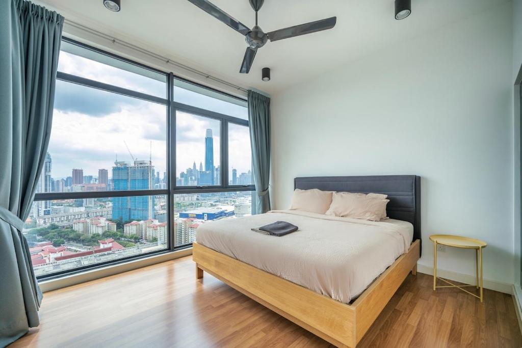 Velocity residence at high floor with Stunning KLCC view, Kuala Lumpur ...