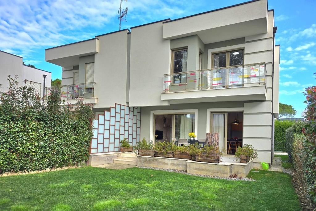 Perla Resort, Lalzit Bay (updated prices 2026)